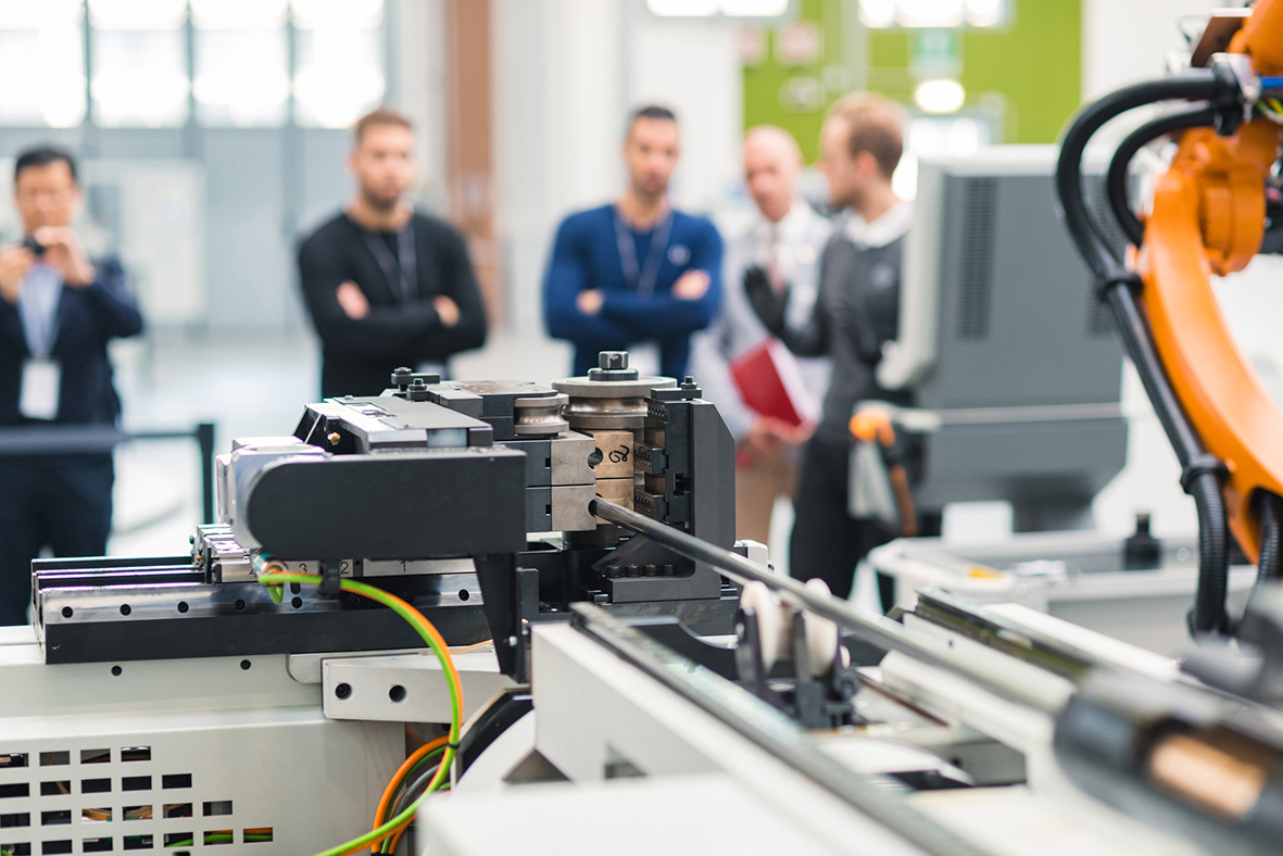 INNOVA - Vision. Technology. Solution.